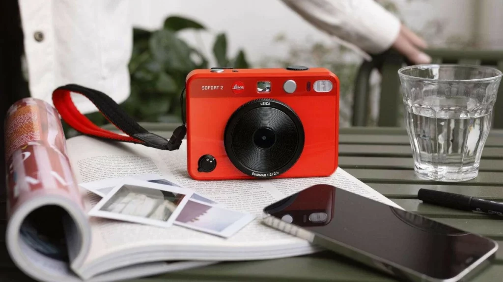 Sofort 2 Leica Meluncur dengan Tampilan Kamera Modern - Unbox.id